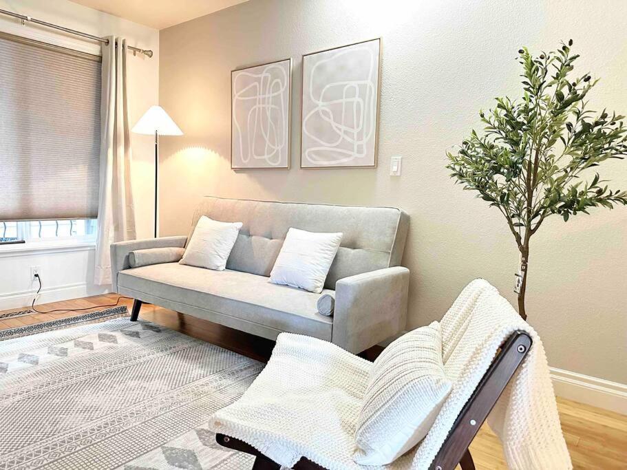 Urban & Fresh Anchorage Downtown Home, Anchorage (aktualisierte Preise ...