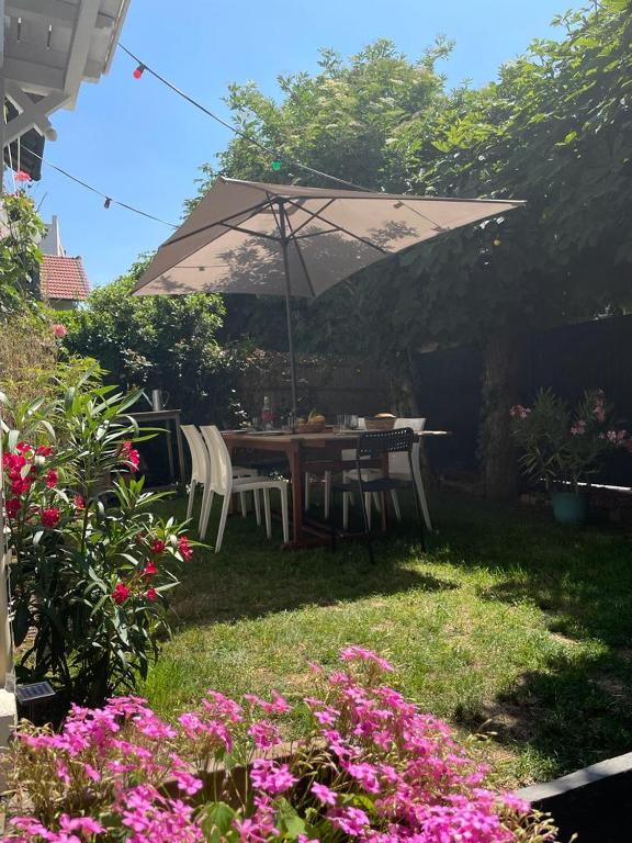 Maison familiale Paris & Versailles, Garches (precios actualizados 2024)