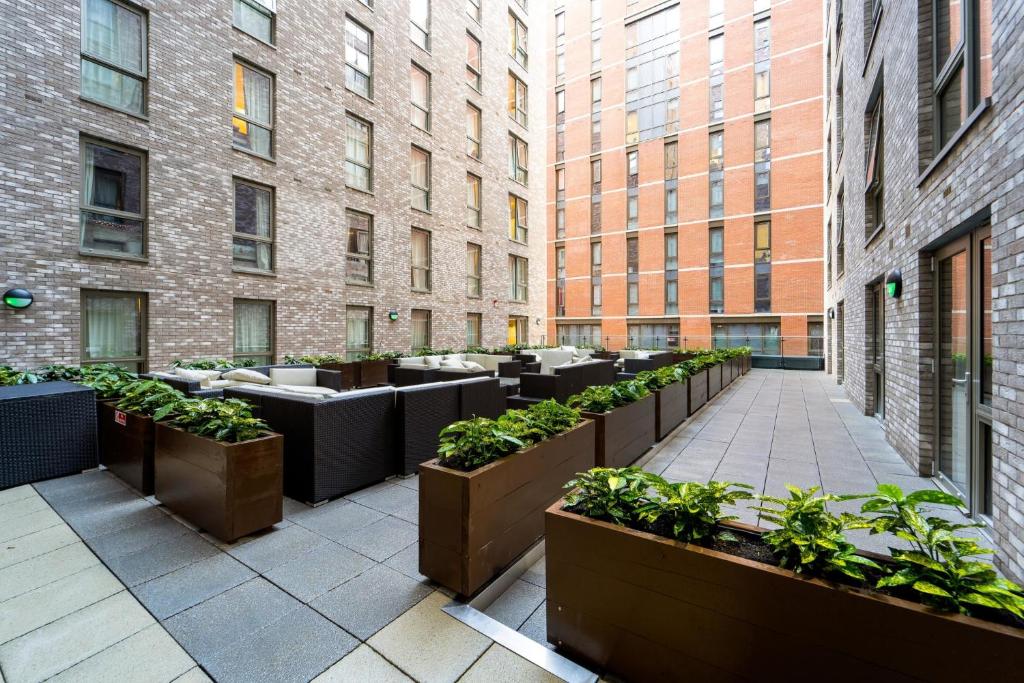 For Students Only Ensuite Bedrooms with Shared Kitchen at LIV Student ...