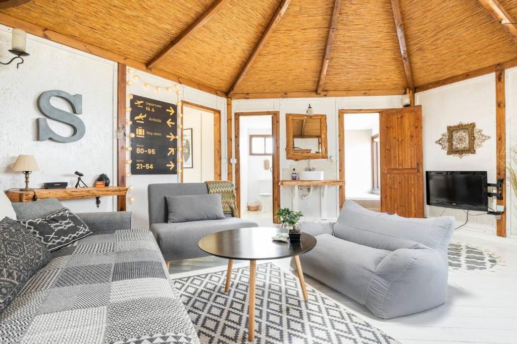 Best View Chillout Cabin In Eco Village Klil, Clil (updated prices 2025)