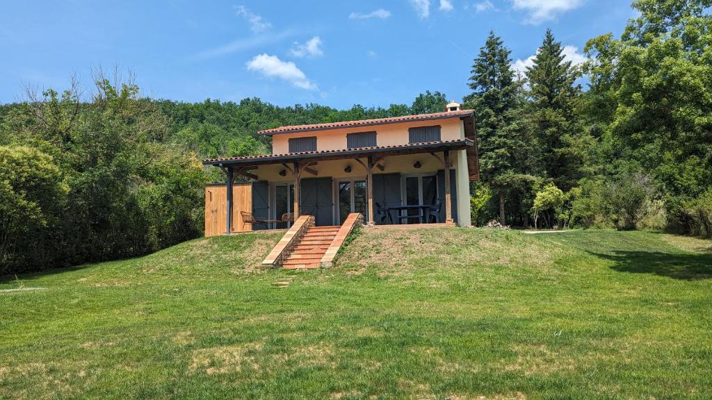 Maison au bord de la rivière Aveyron - Bruniquel, Bruniquel ...