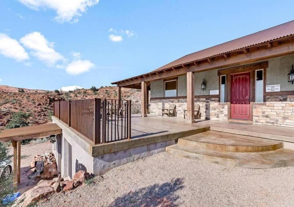 Badlands Roost: a rustic-modern designed home, Moab (updated prices 2024)