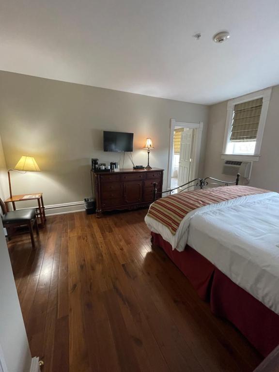 The Union Hotel, Everett (updated prices 2025)