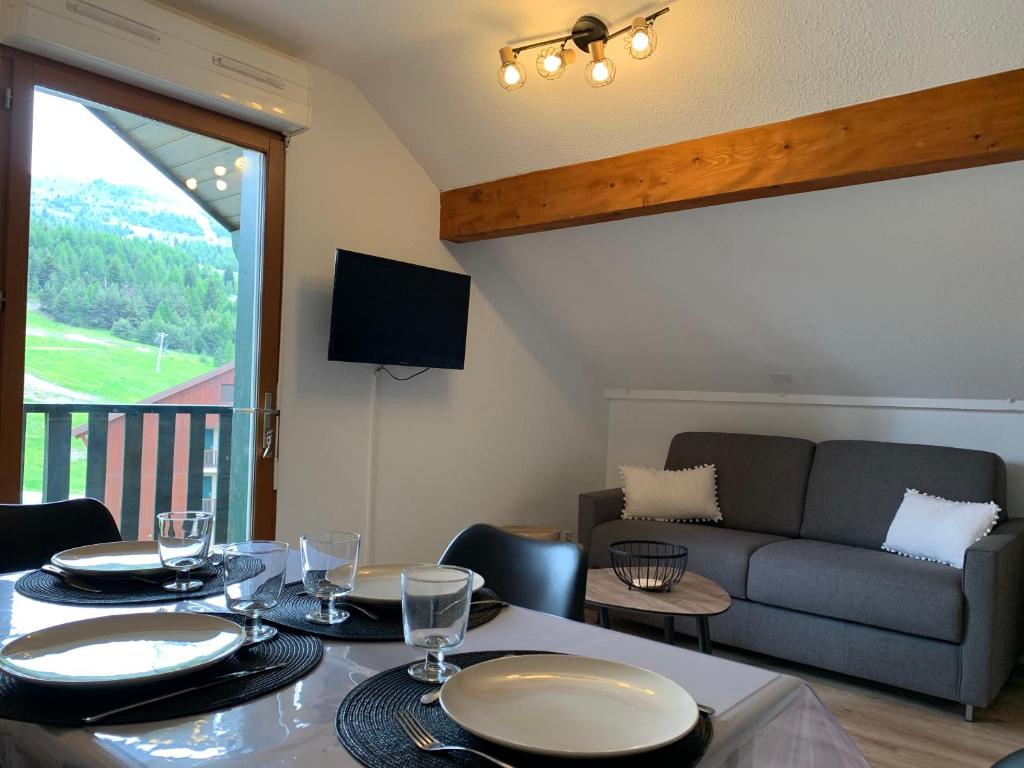 Le Flocon d'Aurouze 522, Appartement 4 personnes, La Joue du Loup, Le ...