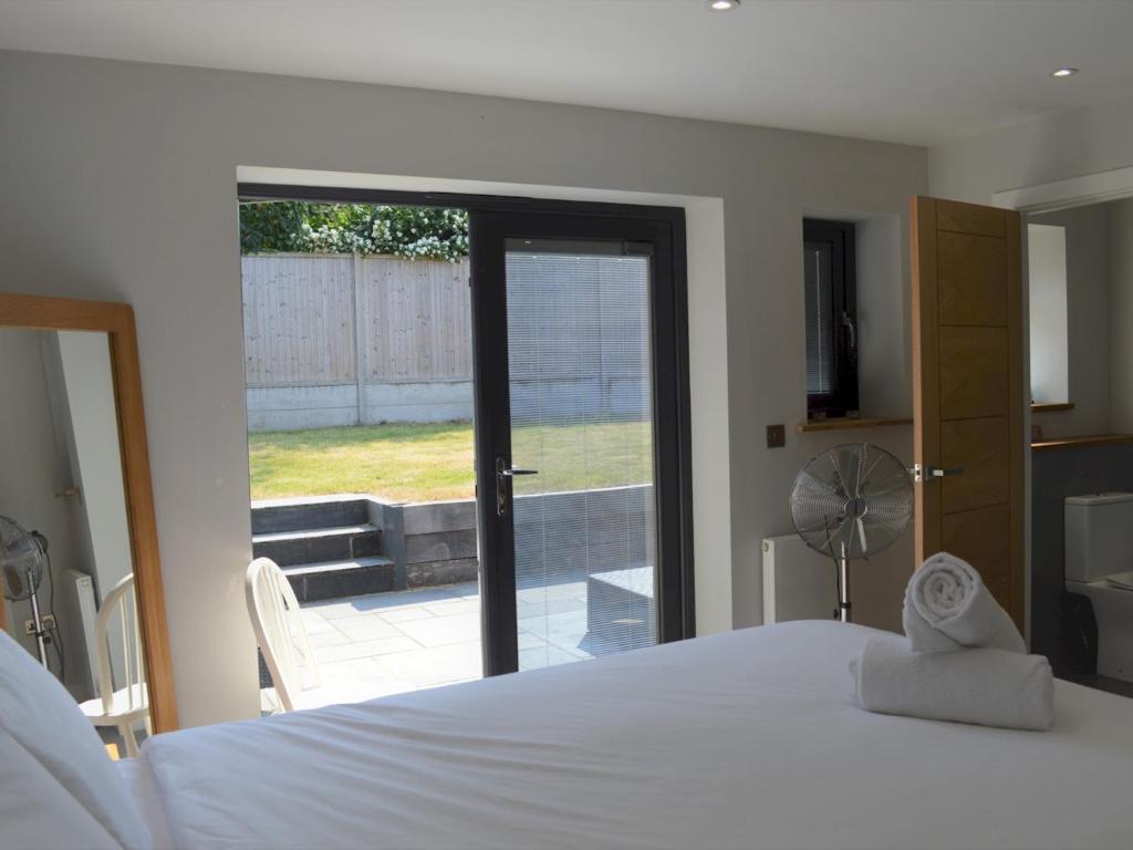 Pass the Keys Spacious modern lovely bungalow, Bournemouth – Tarifs 2023