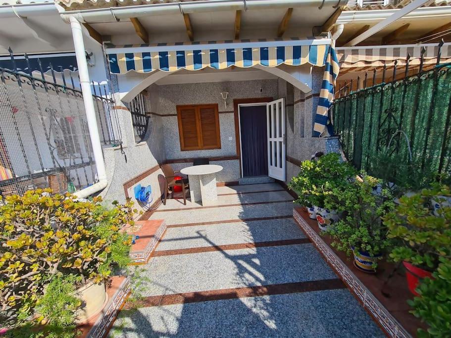 Marble Manor Guest House, Los Alcázares (updated prices 2026)