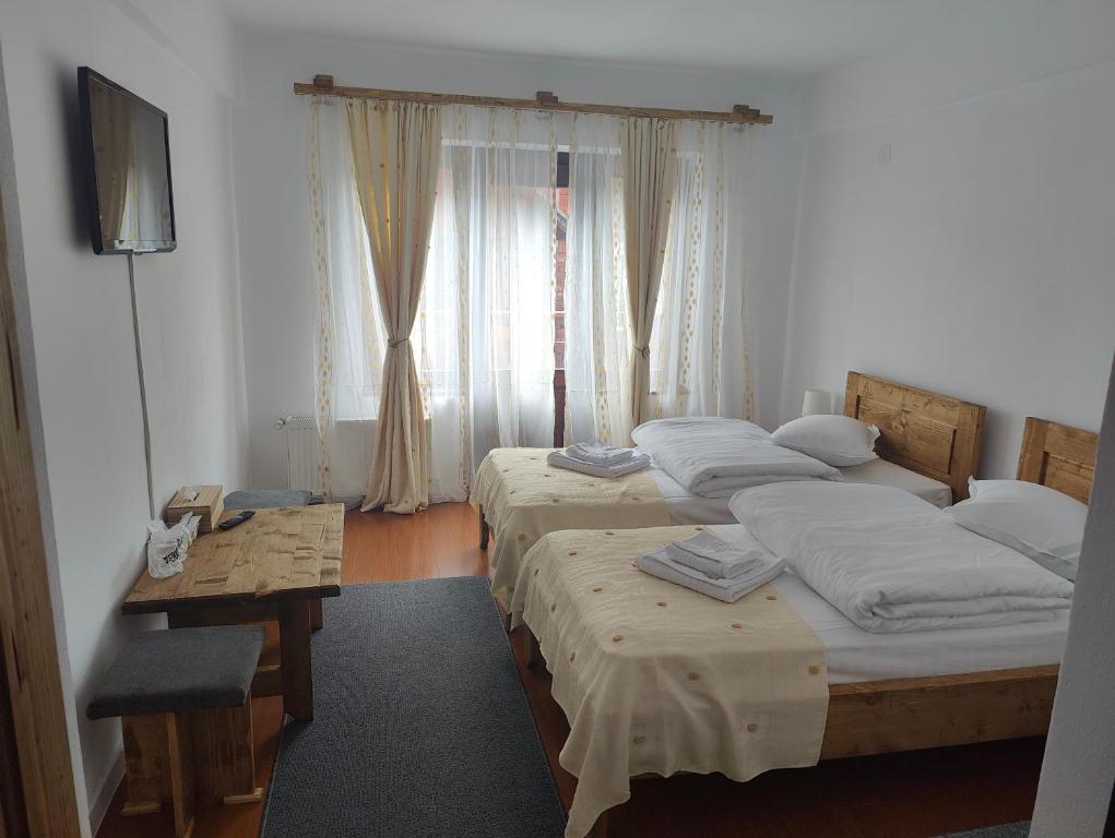 Pensiunea Trei Brazi Arieseni, Arieşeni (updated prices 2025)