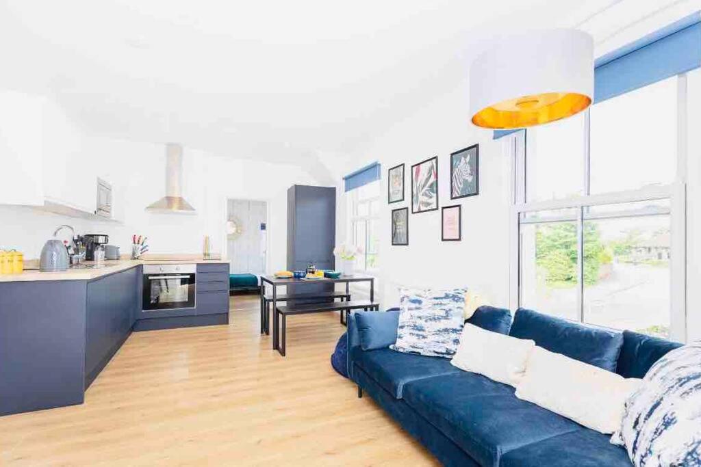 Sleeps 6 The Lovely Lymington Lock off, Lymington (updated prices 2025)