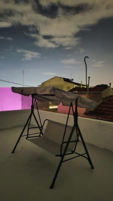 Yellow and blue relax house, Piraeus (updated prices 2025)