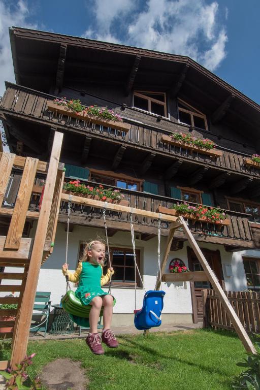 Bauernhof Stempf - Appartement "HOCHARN", Heiligenblut (updated prices ...