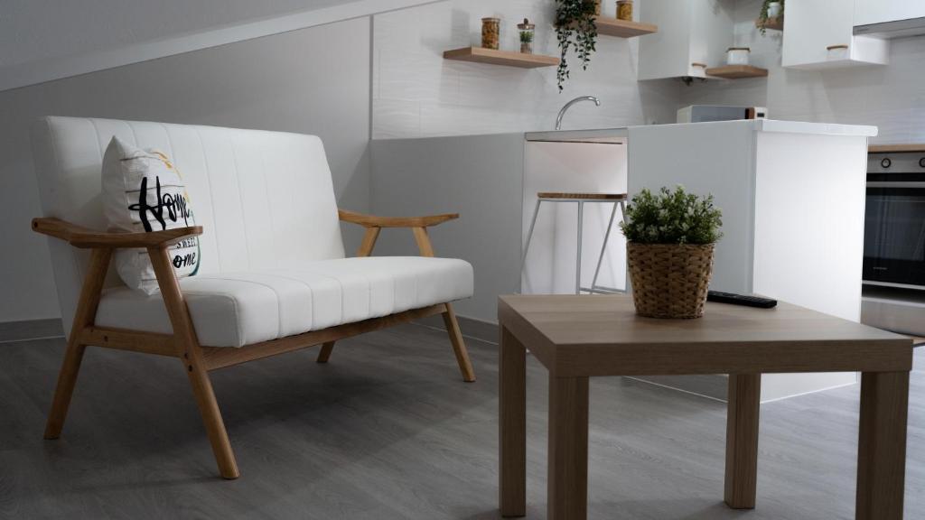 Lotfnazarewaves, Nazaré – Updated 2024 Prices