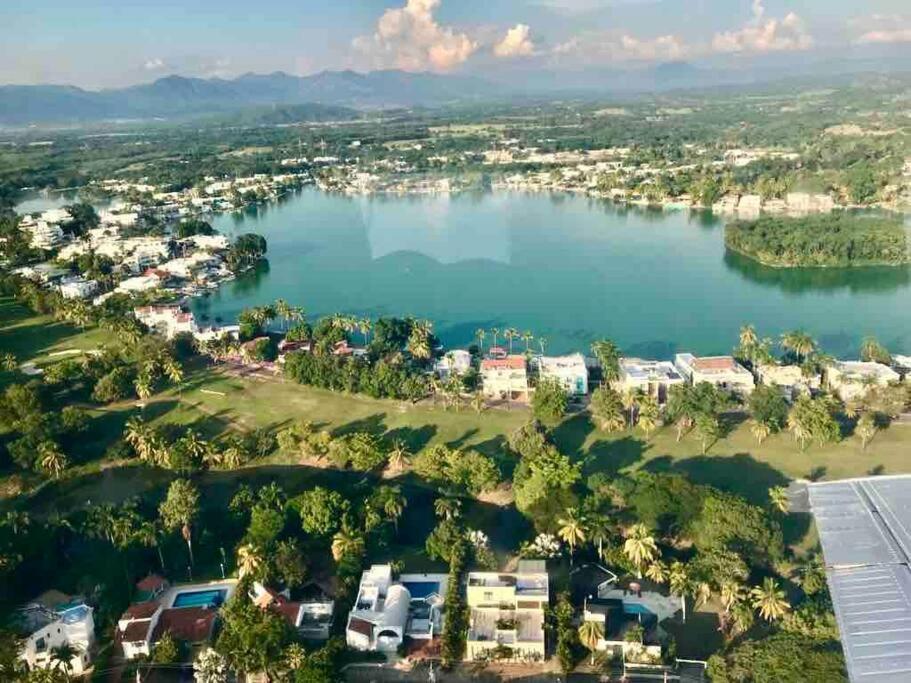 Espectacular casa en EL PEÑON girardot, Хирардот - обновленные цены 2023 года