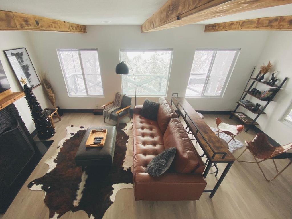 The Inspo Cabin with Stunning View, Running Springs (updated prices 2025)