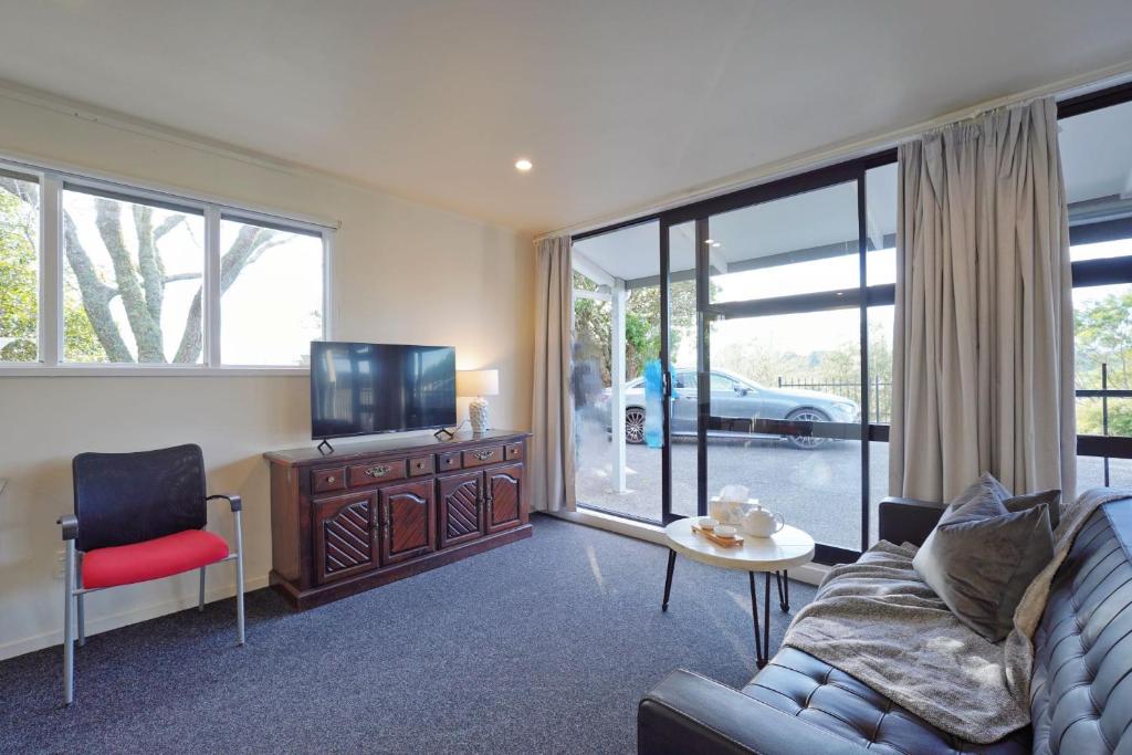 Farm stay Getaway in Waitoki 1 bedroom unit, Waitoki (updated prices 2024)