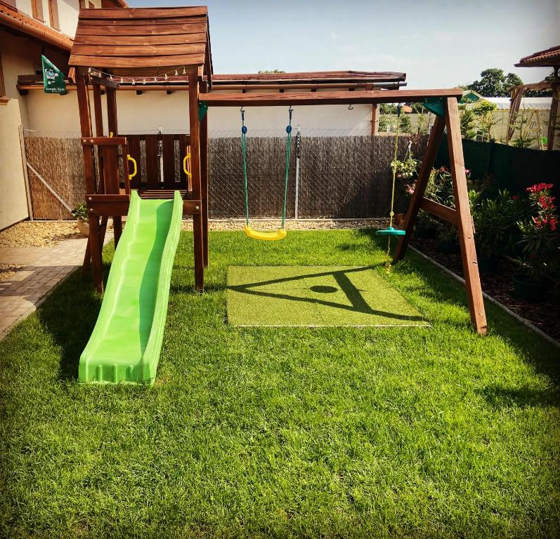 Aranypatak Vendégház - Apartman család részére | Apartment in Szinyei ...