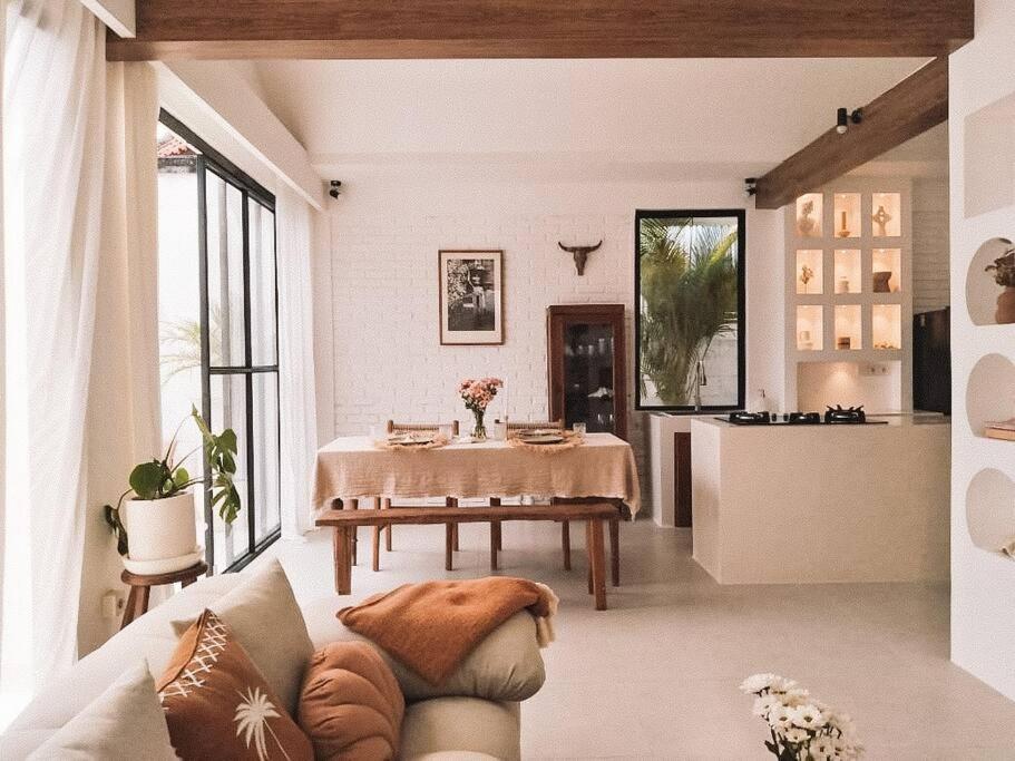 1BR Private Pool Villa Bohem by Azure, Canggu (updated prices 2025)