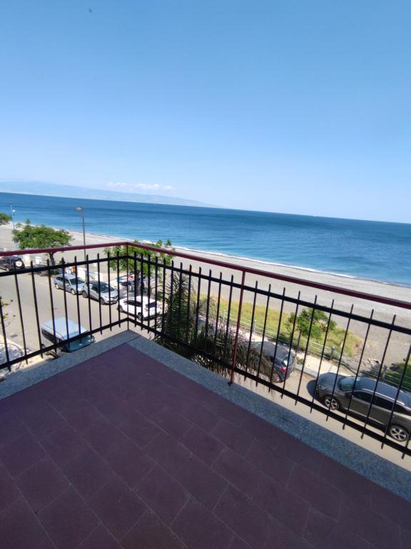 Casa Vacanza dai Compari, Ali Terme (updated prices 2025)