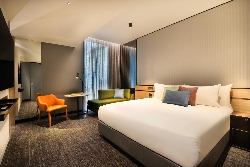 The Howey, Melbourne (updated prices 2025)