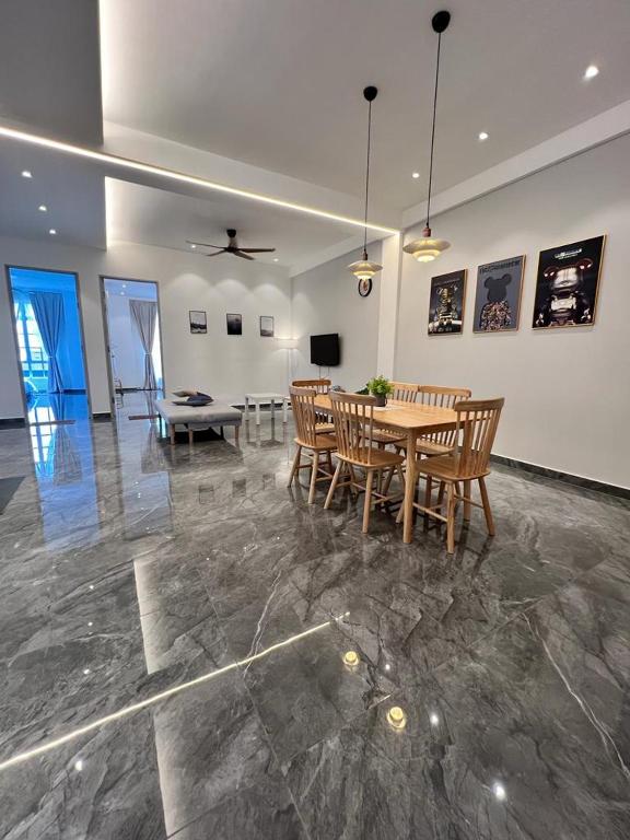 Inn Homestay 2nd Floor Jasmine and Lavender unit, Teluk Intan (updated ...