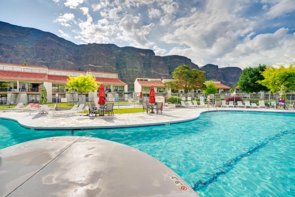 Lovely Crescent Bar Condo with Community Amenities!, Quincy (updated ...