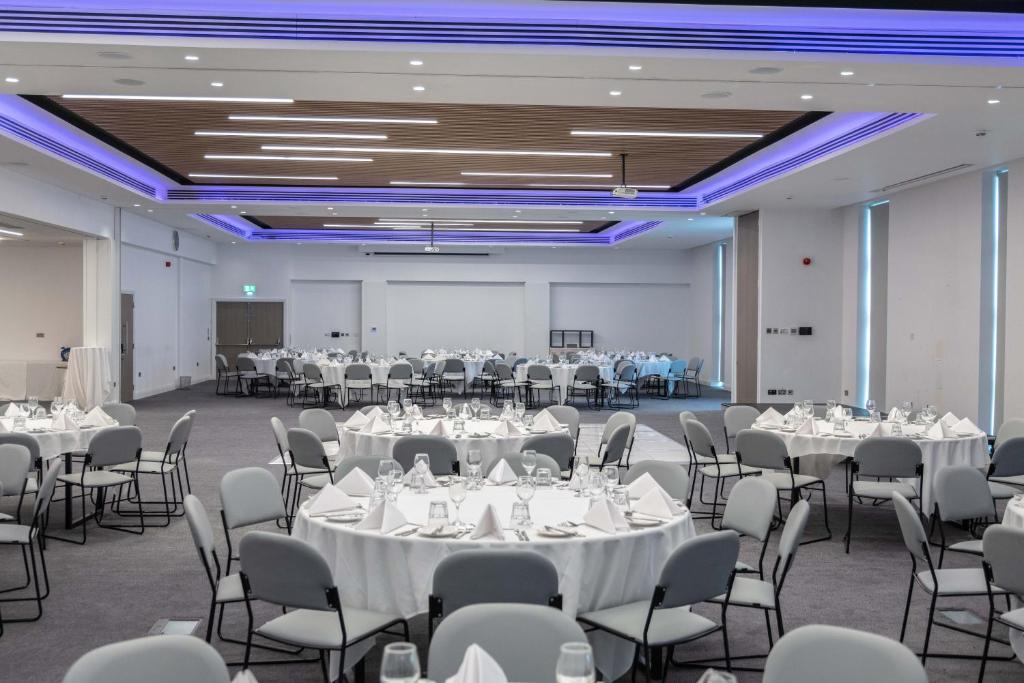 Holiday Inn Birmingham Airport - NEC by IHG, Bickenhill (updated prices ...