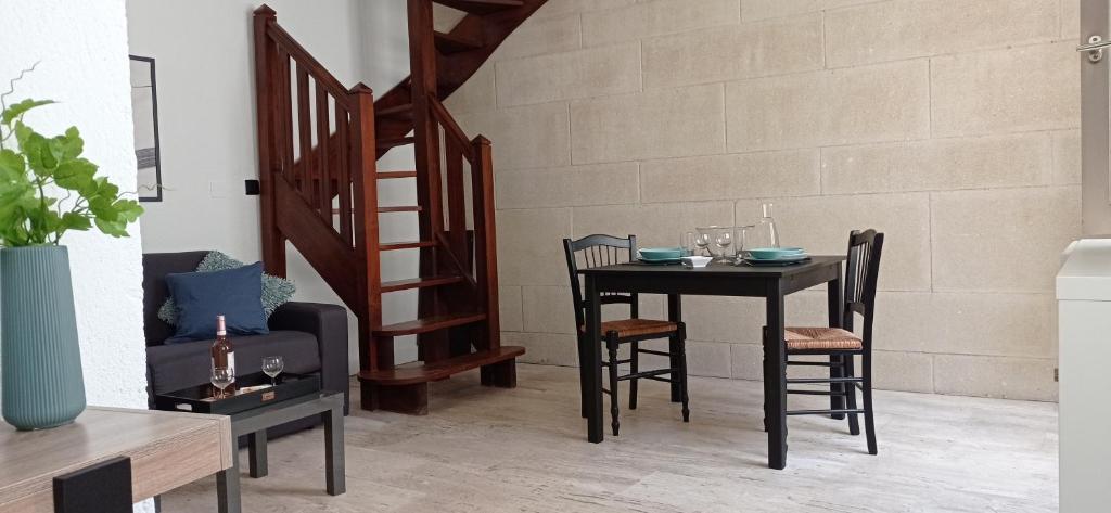 Chez Julie, triplex centre historique, Béziers (updated prices 2024)