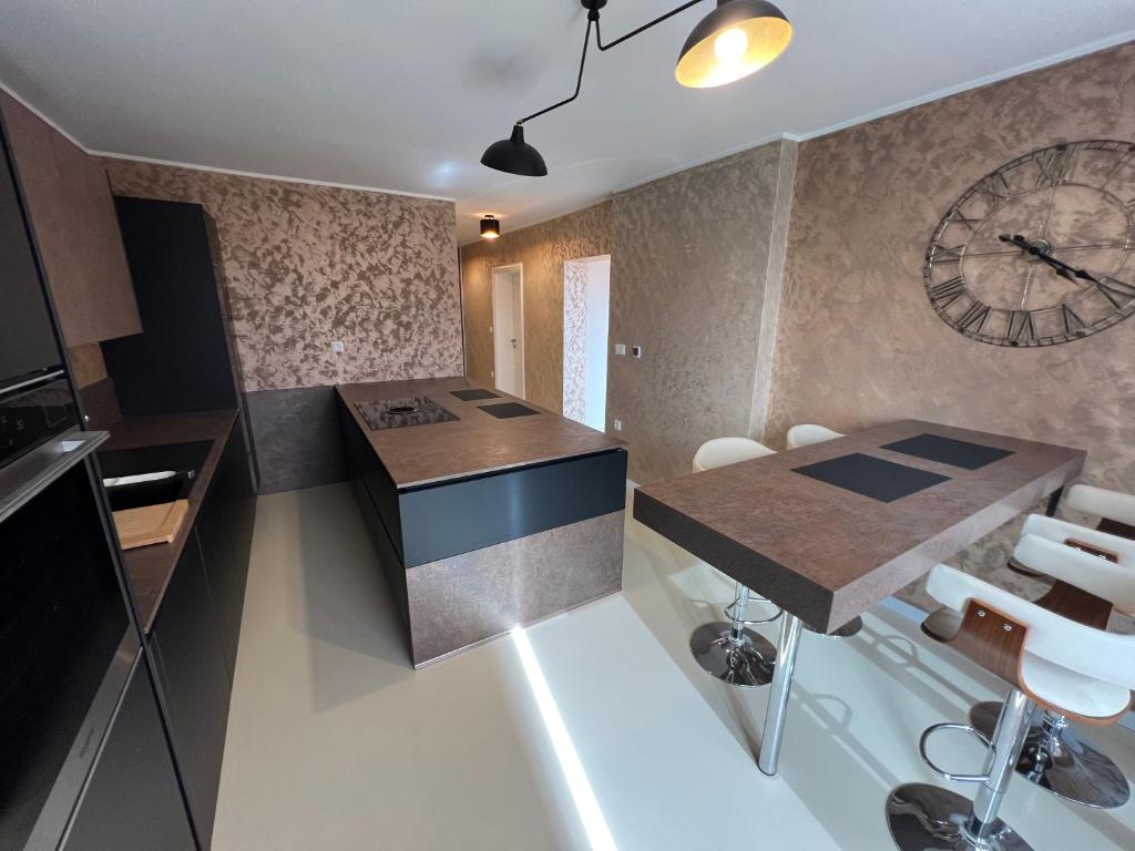 Valkane, Pula (updated prices 2025)