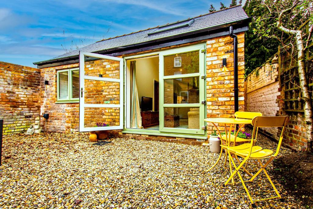 The Garden Suite Annex, Hoole by Rework Accommodation, Chester (updated ...