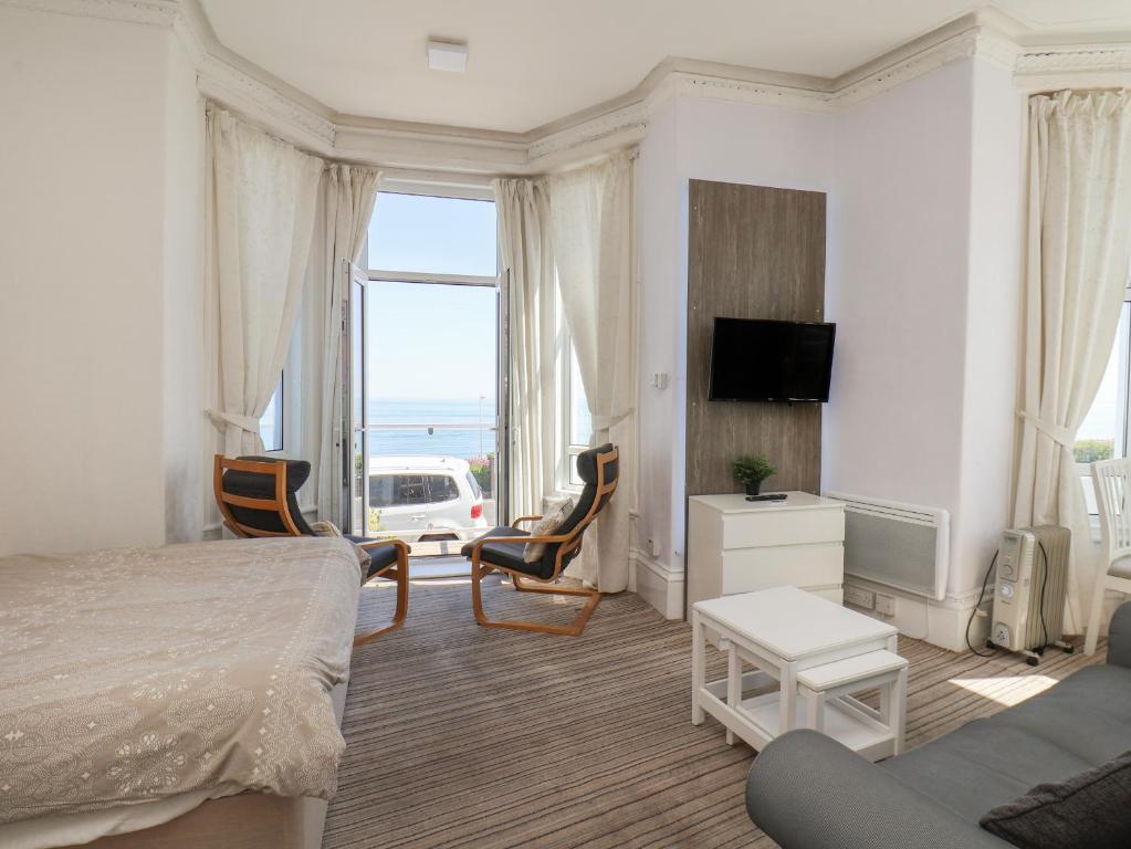 2 Beach View Beaconsfield House, Bridlington (updated prices 2025)