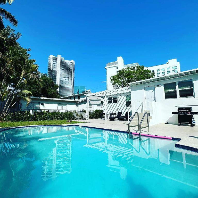 Oia House Brickell Beach 10 minutes Pool Location, Miami (updated ...