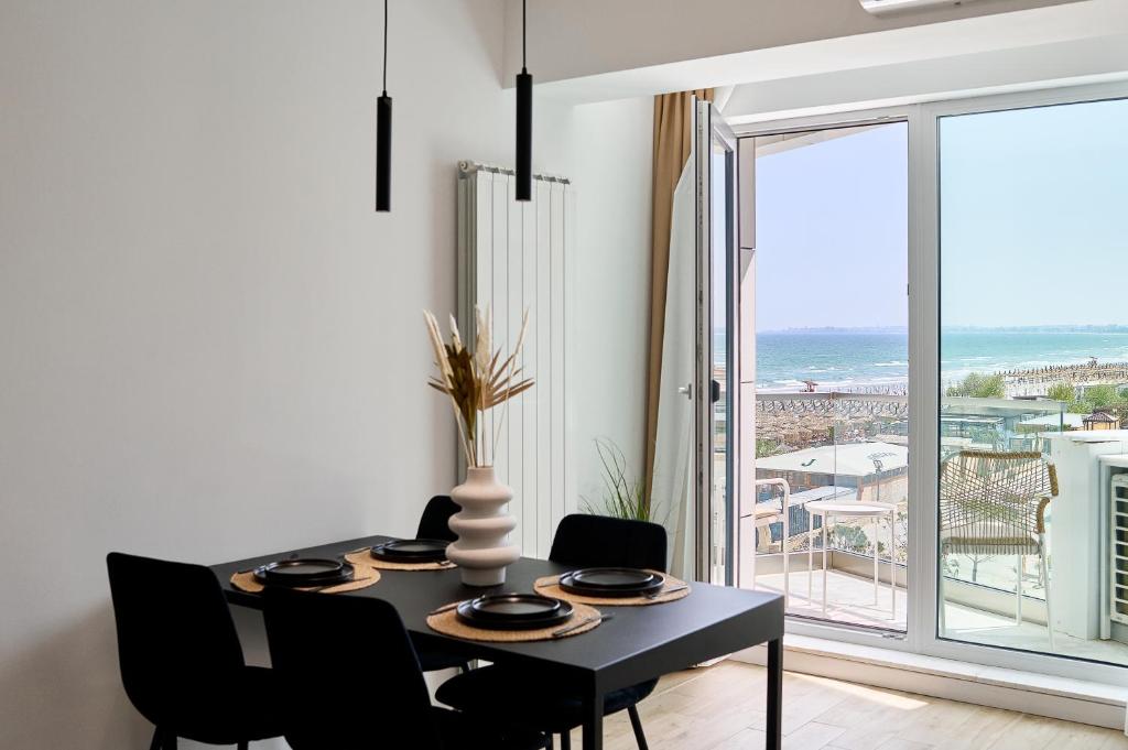 Perfect Sea View - Infinity Pool&Spa&EV friendly, Mamaia (updated ...
