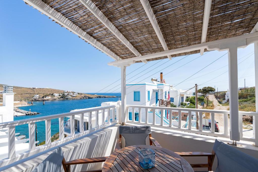 Loutra Kythnos Suites, Loutra (updated prices 2026)
