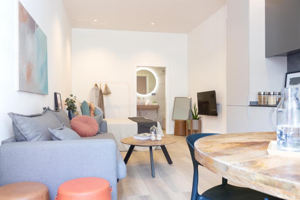 VLC HOST - Cubells, Valencia (precios actualizados 2025)