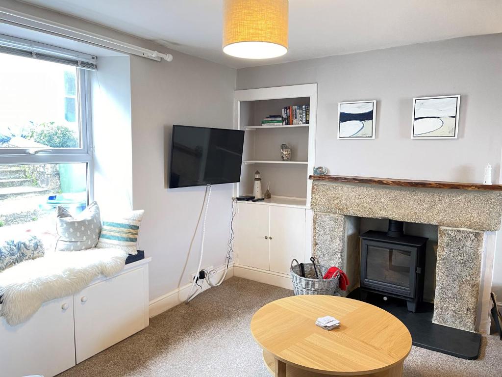 22 Trenwith Place, spacious and ideally located!, St Ives (updated ...
