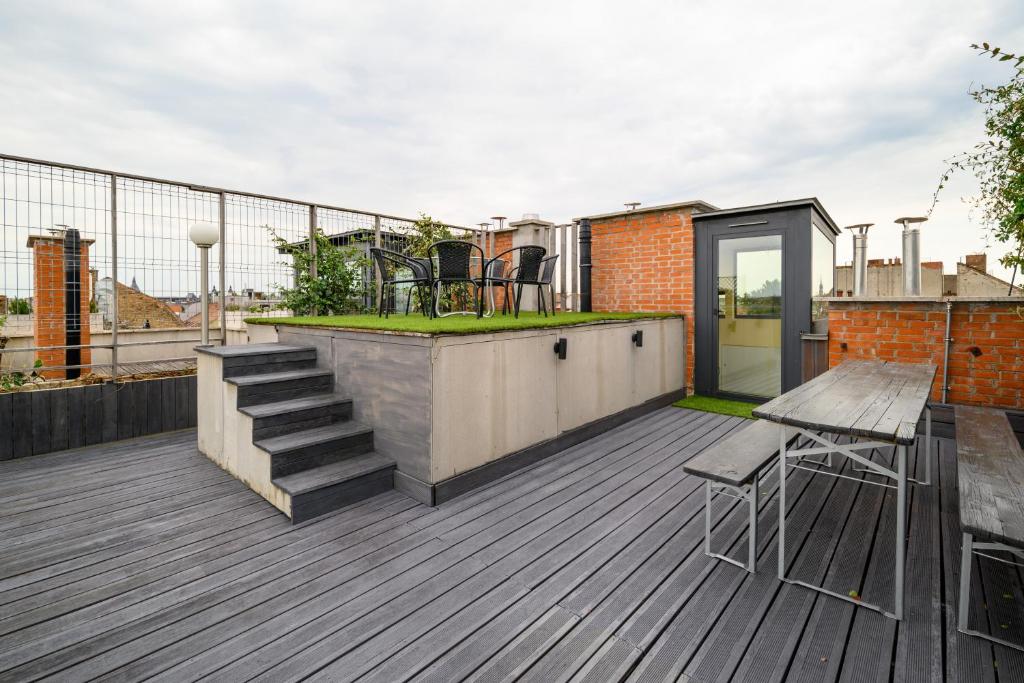 3bedroom triplex rooftop apartment, Budapest (updated prices 2025)