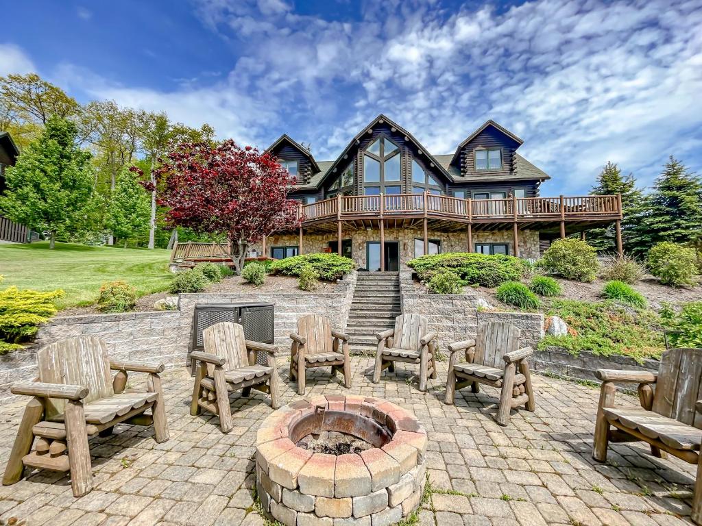 Lake Access Hot Tub Fire Pit Free Golf More, Swanton (aktualisierte ...