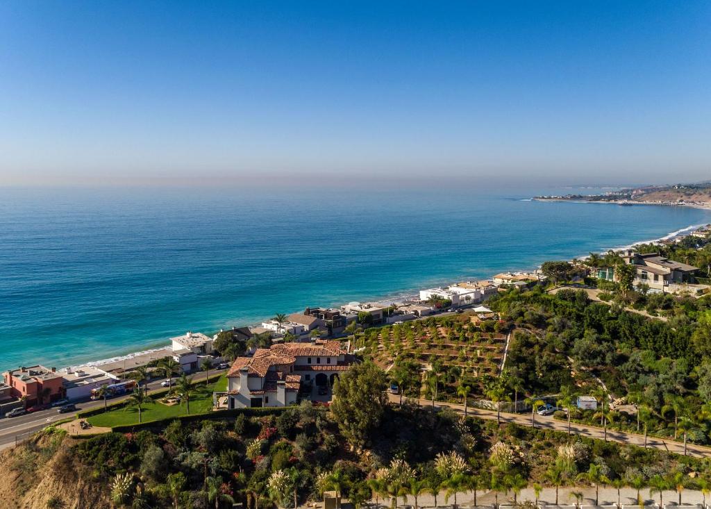 The One of a kind Malibu Sun Goddess, Malibu (updated prices 2025)