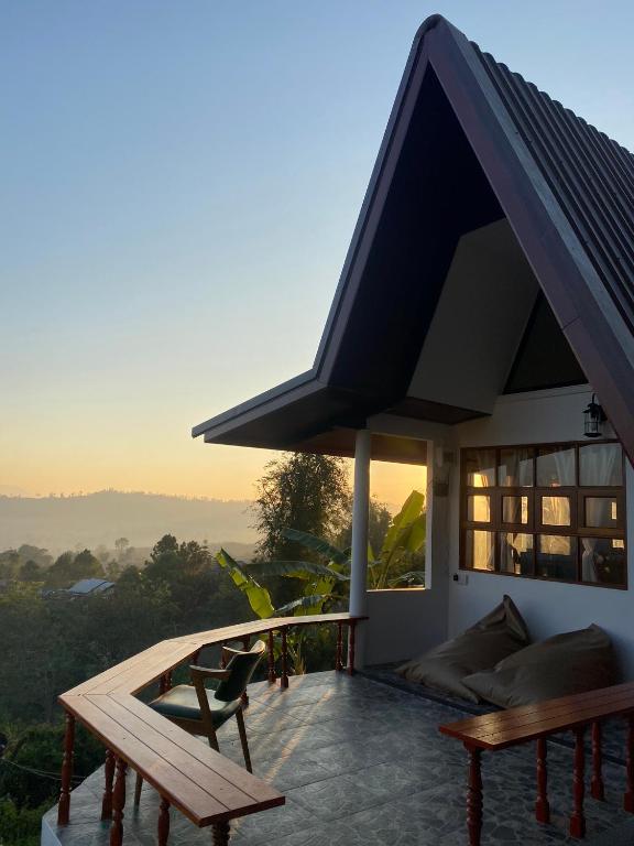 ภูคำฮ้อมคลิฟฟ์ลอดจ์ แอนด์ โฮมสเตย์ Phu come home cliff Lodge & Homestay ...