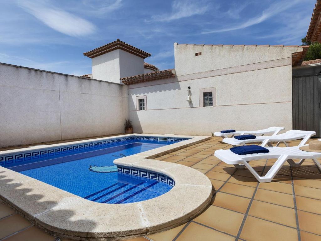Villa Isabel by Interhome, Miami Platja – Updated 2024 Prices