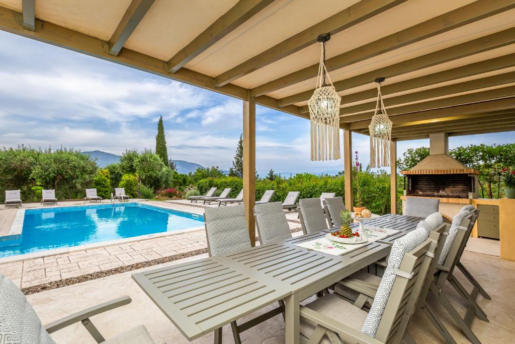 Luxury Villa Crystal
