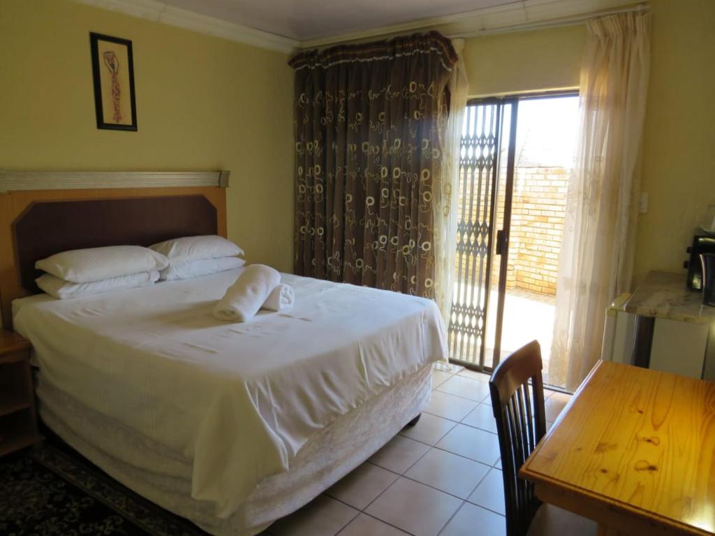 Kgatholoha Guest House, Klerksdorp (updated prices 2025)