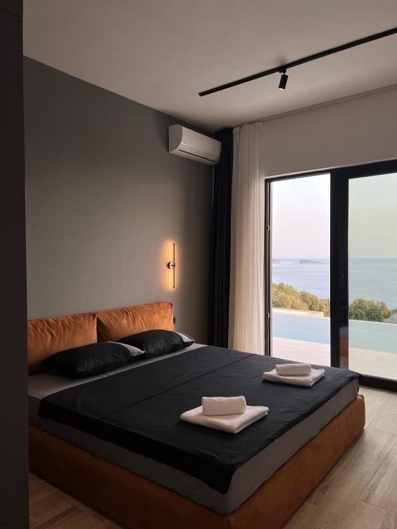 Endless Blue House, Bar (updated prices 2024)