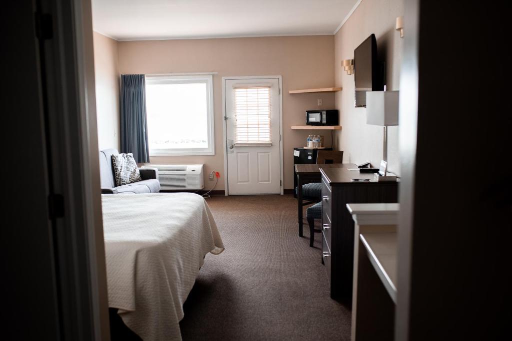 West Bank Inn, Celina (updated prices 2025)