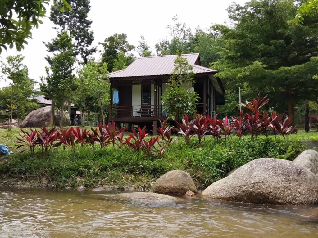 D'Impiana Riverview Chalet # Lenggong, Kampong Ulu Jepai (updated ...