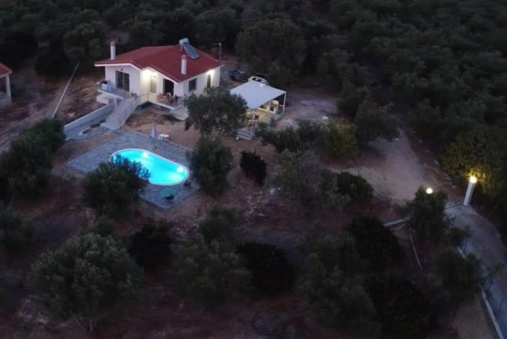 villa Lin with pool, Amaliás (updated prices 2025)