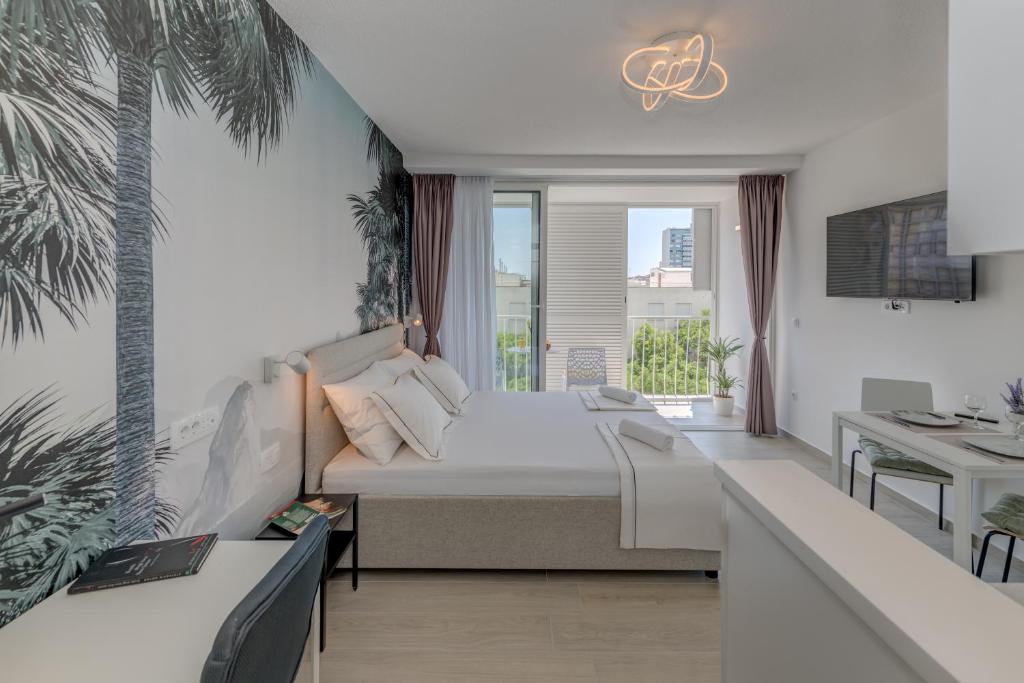 New sunny Studio with balcony, Split center, Split (aktualisierte ...