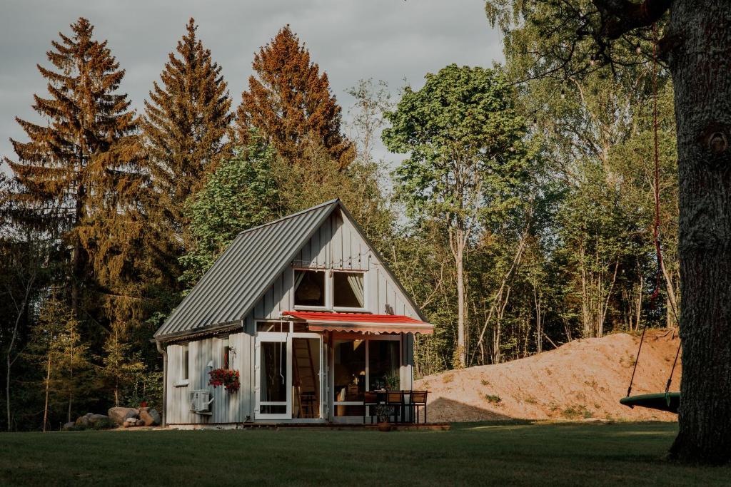 Wolf Cottage, Pabaži (updated prices 2025)