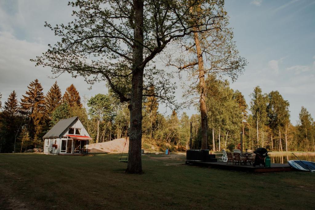 Wolf Cottage, Pabaži (updated prices 2025)