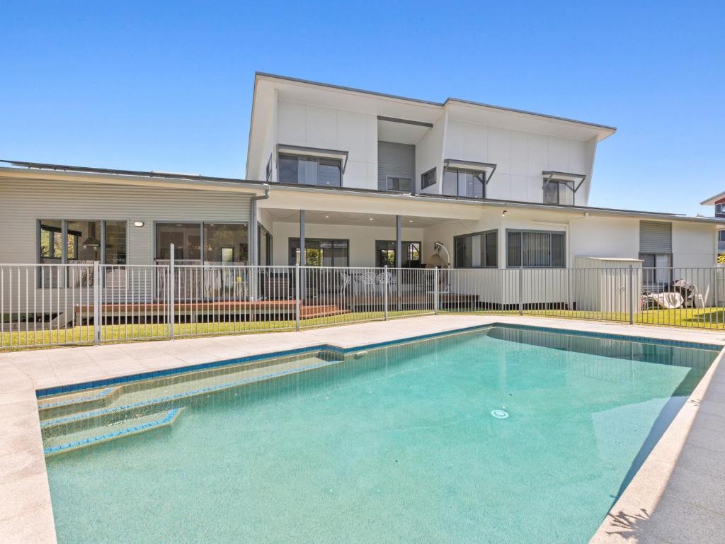 Beach House On Ebony, Casuarina – Updated 2023 Prices
