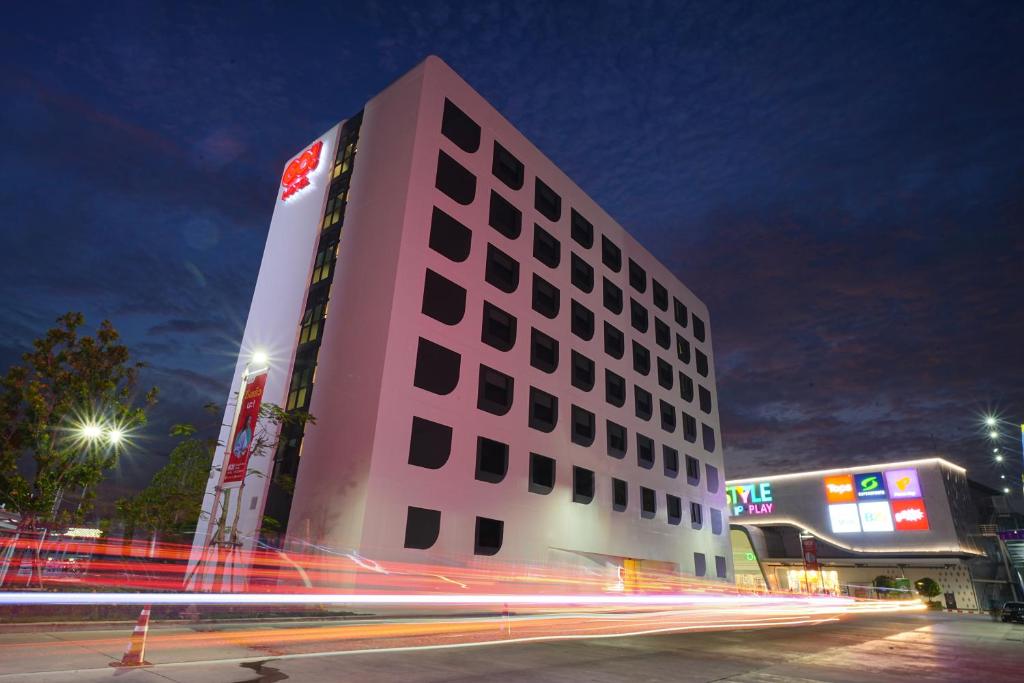 GO! Hotel Ban Chang at Robinson Lifestyle Ban Chang, Ban Chang (updated ...